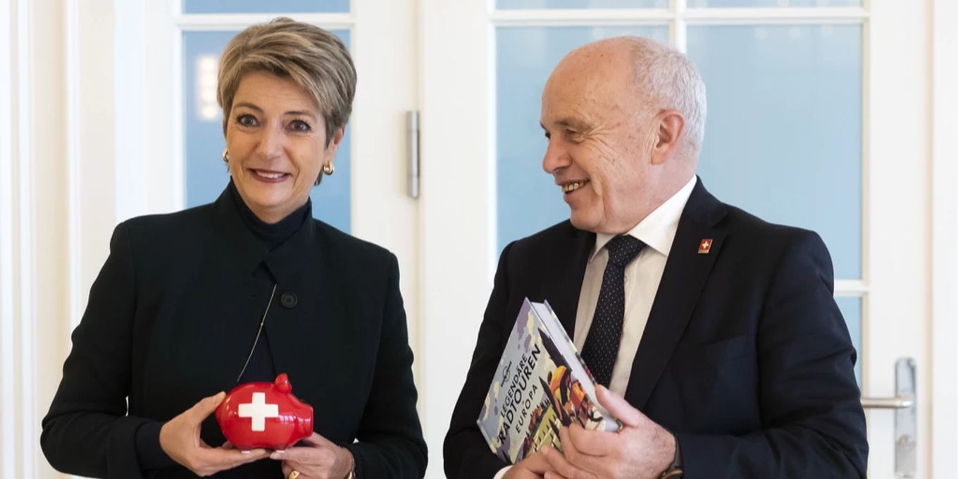 Von Ueli Maurer an Karin Keller-Sutter: Amtsübergabe im EFD | Nau.ch