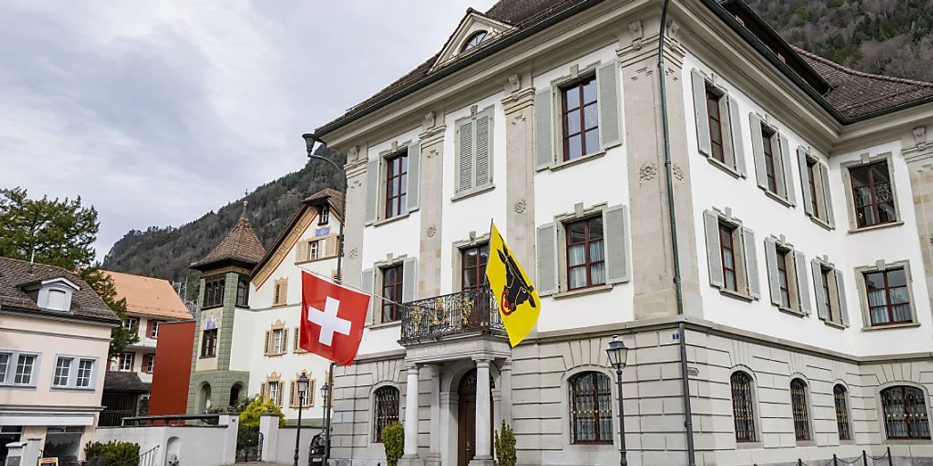 Urner Landrat sieht Verbesserungsmöglichkeiten bei IC-Halten | Nau.ch