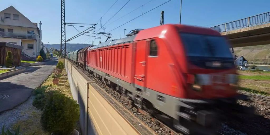Vollsperrung der deutschen Rheintalbahn hat Folgen für die Schweiz