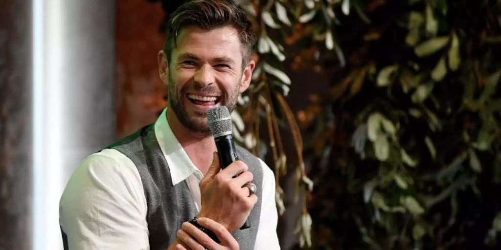 Chris Hemsworth dreht Hai-Doku für National Geographic
