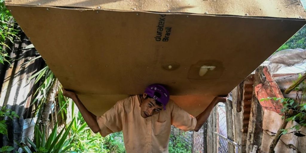 Polizei in Honduras greift gegen Häuserraub durch Banden in Hauptstadt ...