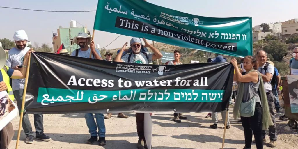 Westjordanland: Friedensaktivisten demonstrieren für Wasserversorgung