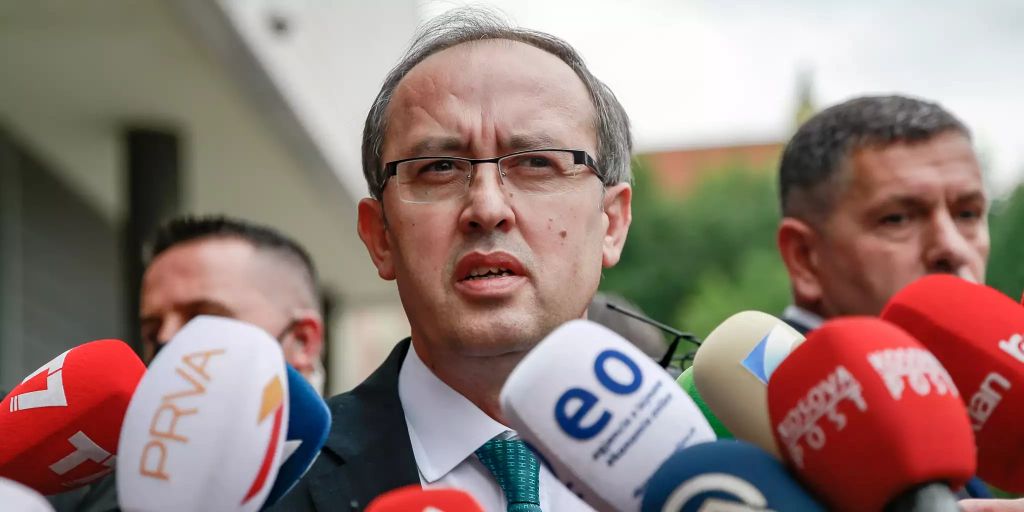 Avdullah Hoti wird Kosovos neuer Regierungschef