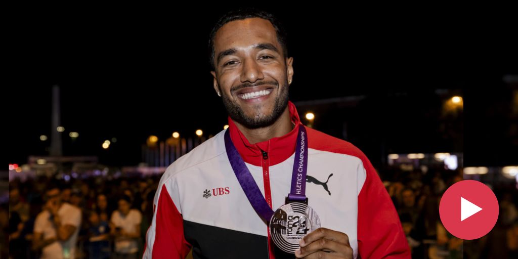 Hier erhält Churer William Reais seine EM-Bronzemedaille