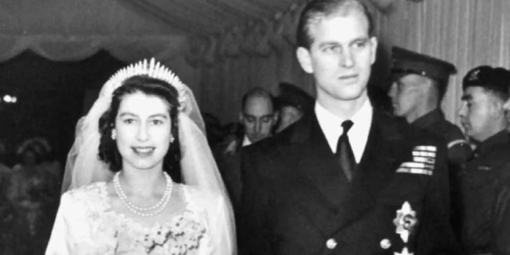 Queen Elisabeth und Prinz Philip feiern ihren 73. Hochzeitstag