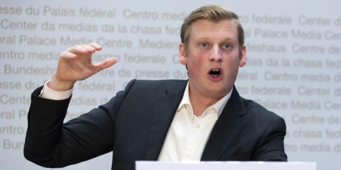 Mehl im Couvert: JGLP-Politiker tritt nach Aktion gegen SVP zurück