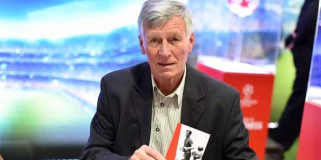 Slowakische Fussballerlegende Jozef Adamec gestorben