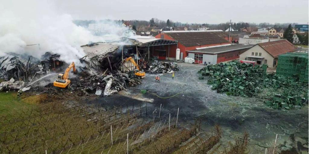 Egnach TG: Vier Jugendliche nach Grossbrand unter Tatverdacht Egnach TG: Vier Jugendliche nach Grossbrand unter Tatverdacht