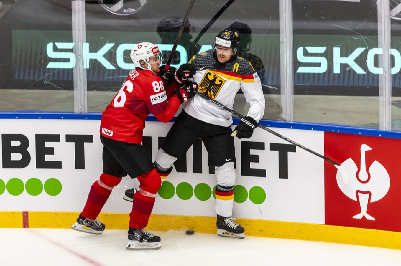 Eishockey-WM: Deutschland-Fans sorgen bei SRF-Duo für Fragezeichen | Nau.ch