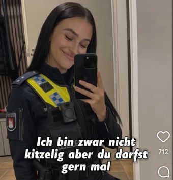 Mann fotografiert Po: Sexy Polizistinnen gehen viral – alles fake! | Nau.ch