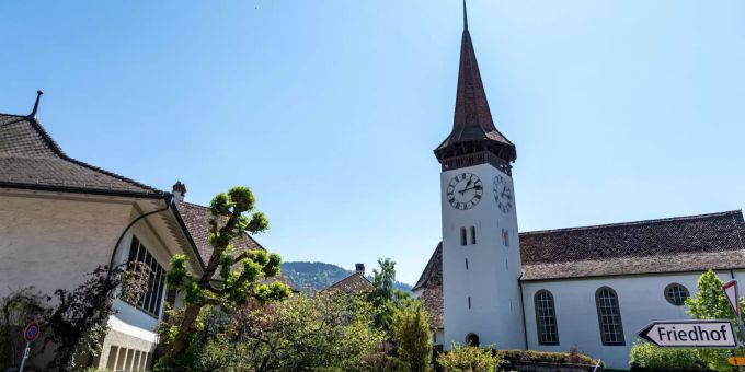 In Oberdiessbach wird die Kirche reduziert beleuchtet