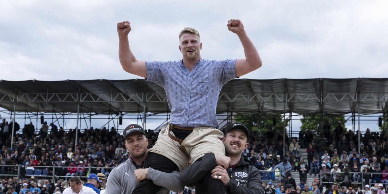 Seeländisches Schwingfest: Moser bodigt Favoriten – Ledermann siegt ...