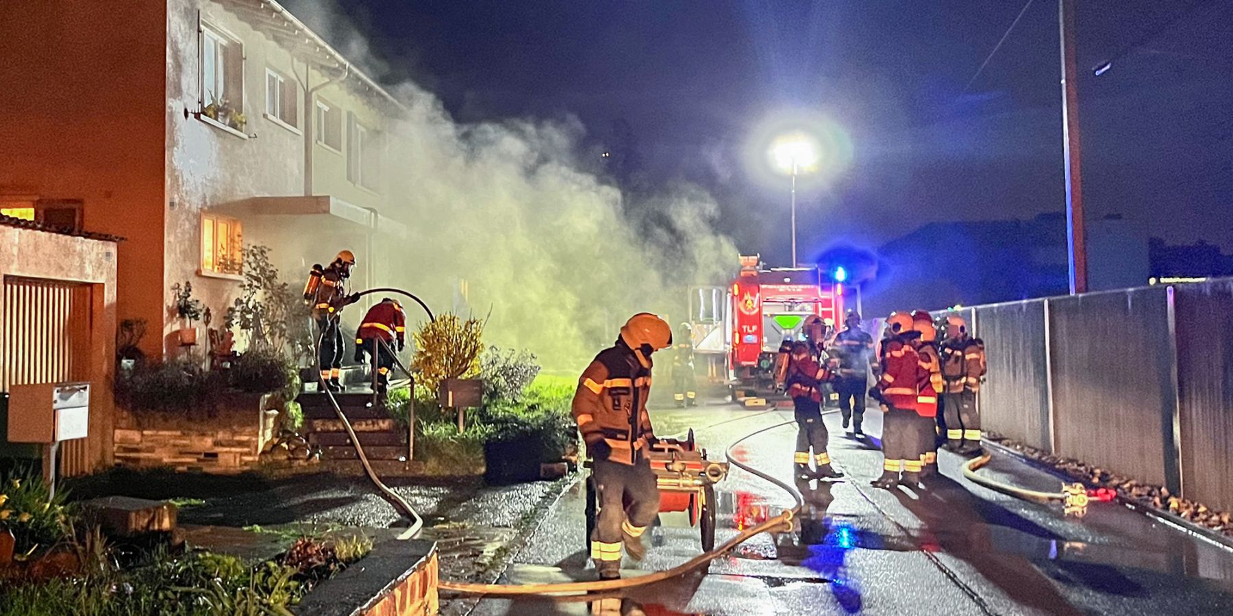 Lausen BL: Brand in Doppeleinfamilienhaus – Ursache unklar | Nau.ch