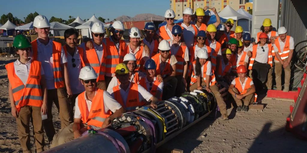 Elon Musk: Swissloop Tunneling gewinnt Innovations- und Designsaward Elon Musk: Swissloop Tunneling gewinnt Innovations- und Designsaward
