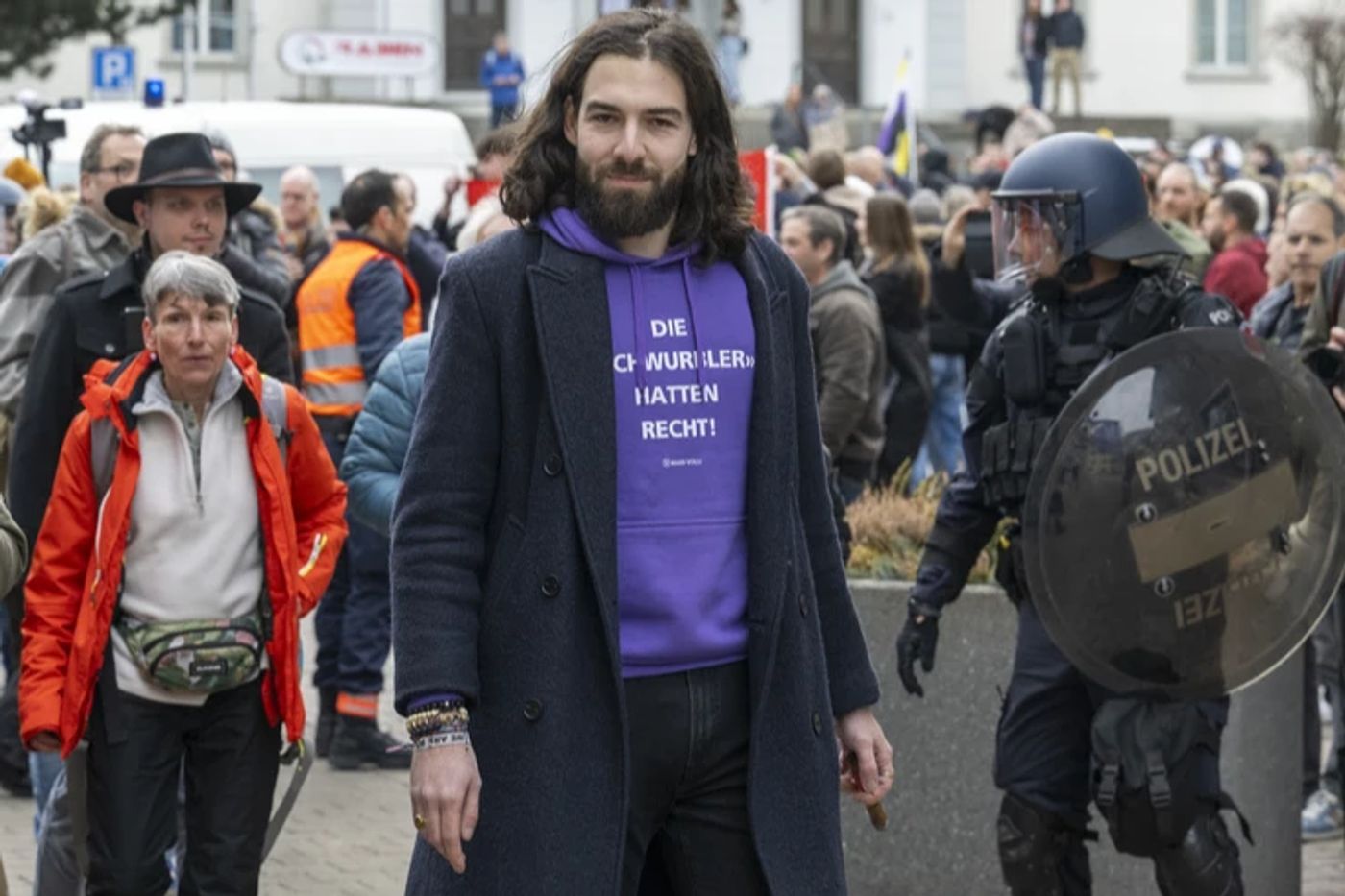 Körperlicher Angriff: Strafanzeige gegen Massvoll-Rimoldi | Nau.ch