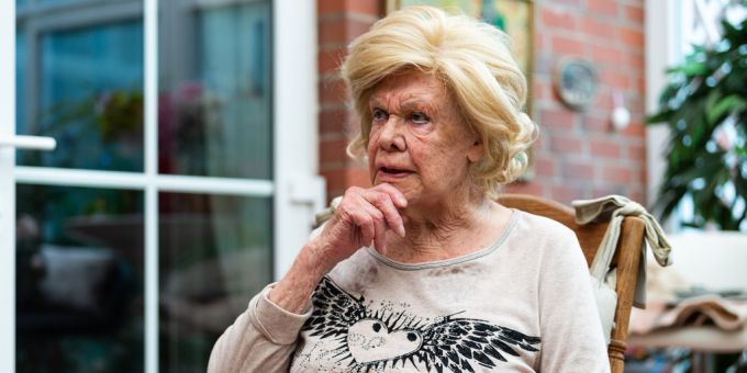 Ingrid van Bergen erblindet und ist zu arm für Pflegeheim | Nau.ch