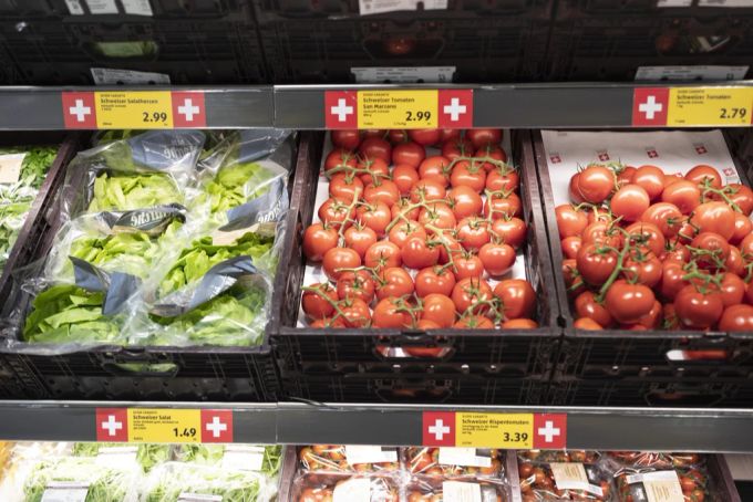 Schweizerinnen und Schweizer bevorzugen einheimische Lebensmittel | Nau.ch