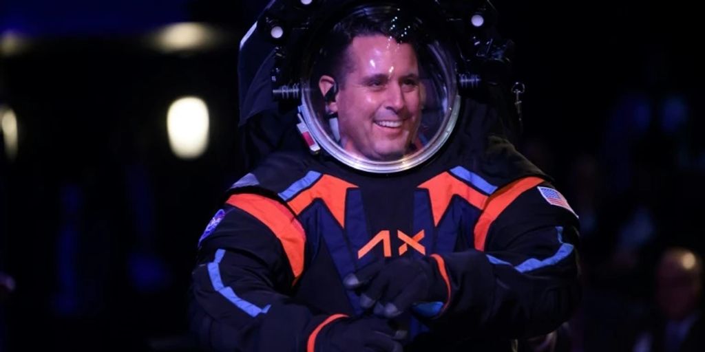 Nasa stellt Raumanzug für Mondlandemission Artemis 3 vor