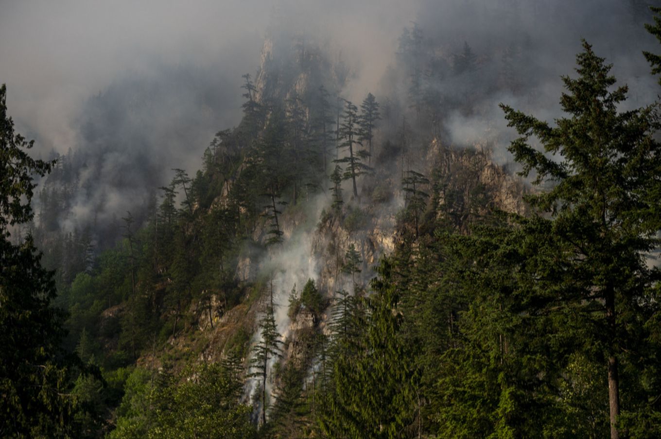 Feinstaubwerte erhöht: Das hat es mit der roten Sonne auf sich | Nau.ch
