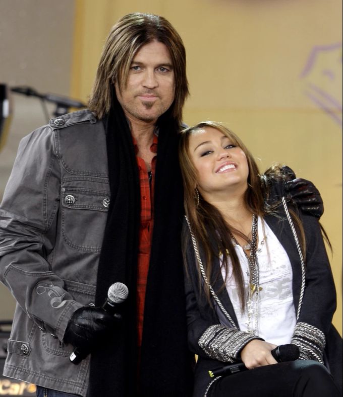 Billy Ray Cyrus beschimpft Miley in Ausraster als «Teufel» und H*re ...