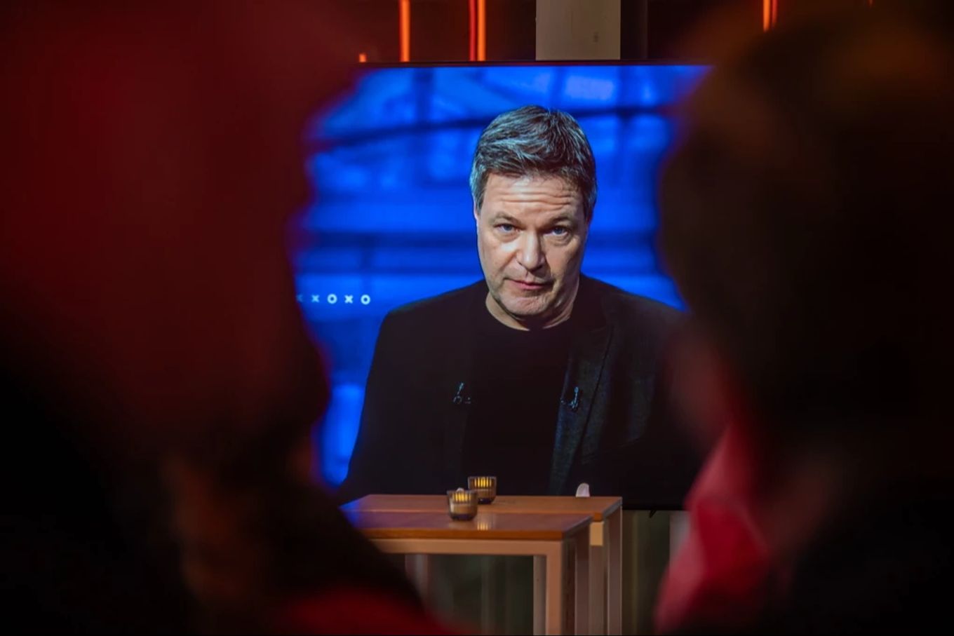 Alice Weidel: Jauch mit pikanter Steuer-Frage wegen Schweiz-Wohnsitz ...