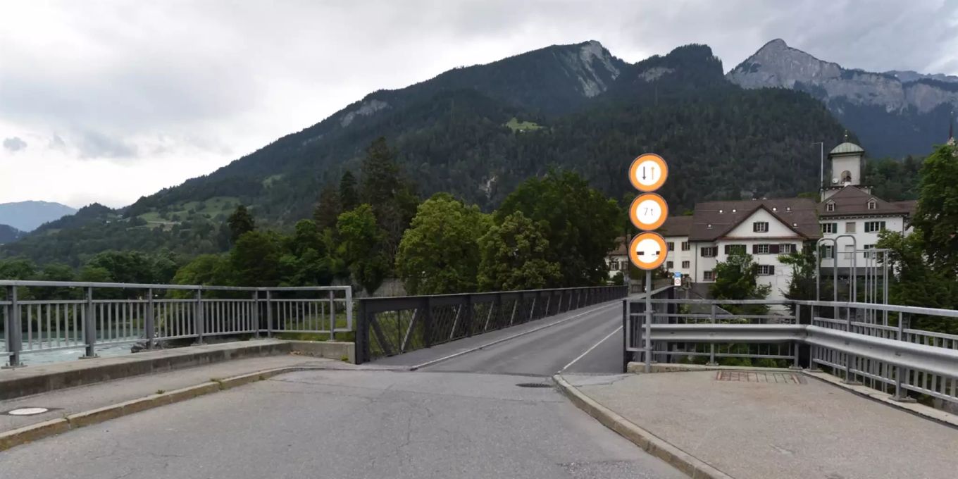 In Domat/Ems GR: Zwei Verletzte bei Kollision | Nau.ch