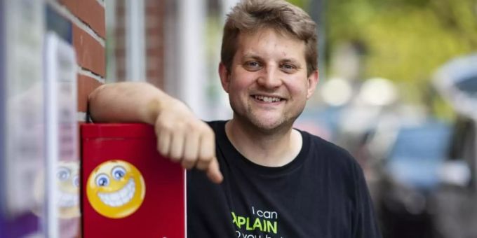 Automat spuckt Witze aus - Lachen für 20 Cent | Nau.ch