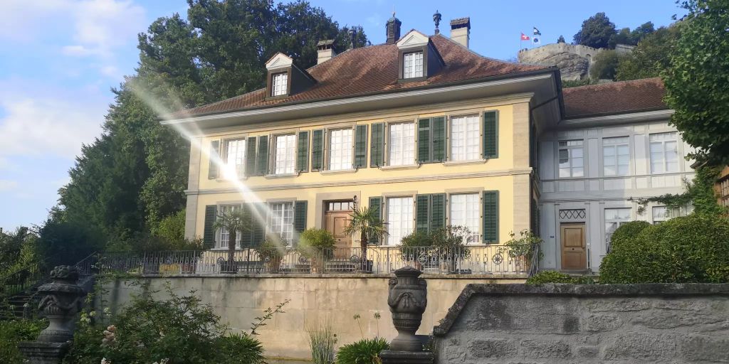 Öffentliche Gebäude in Lenzburg werden wieder angeleuchtet