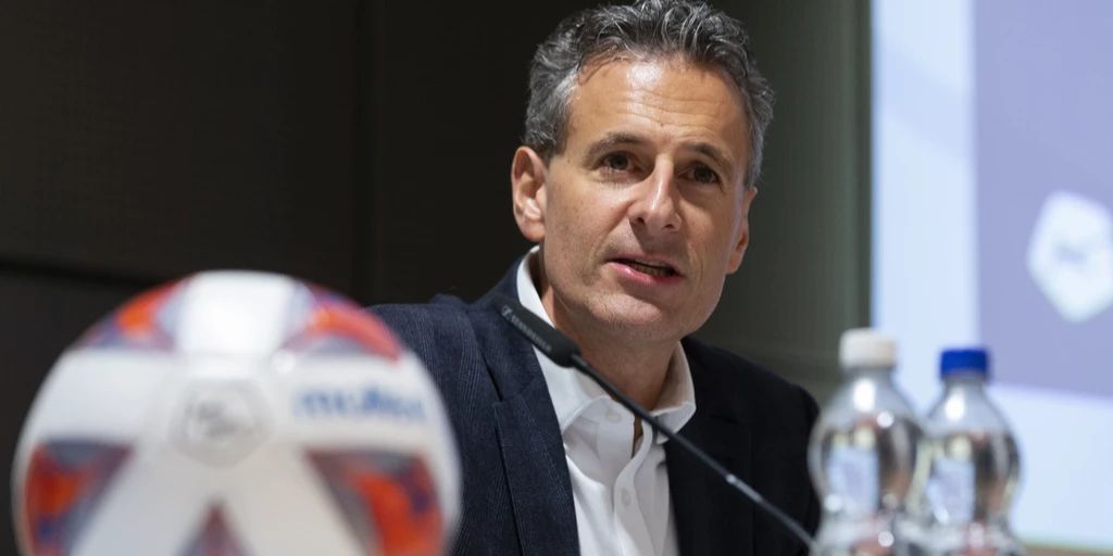 Philipp Studhalter als SFL-Präsident wiedergewählt