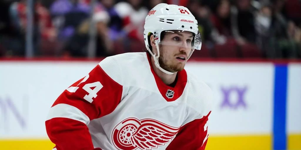 Pius Suter mit Assist bei Red-Wings-Sieg