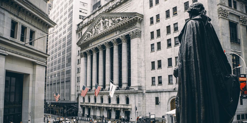 Finanzen: Bekannte Börsenweisheiten und was dahinter steckt