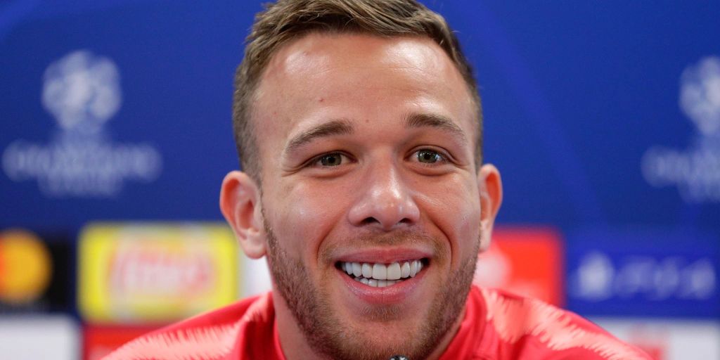 FC Liverpool leiht Arthur von Juventus Turin aus