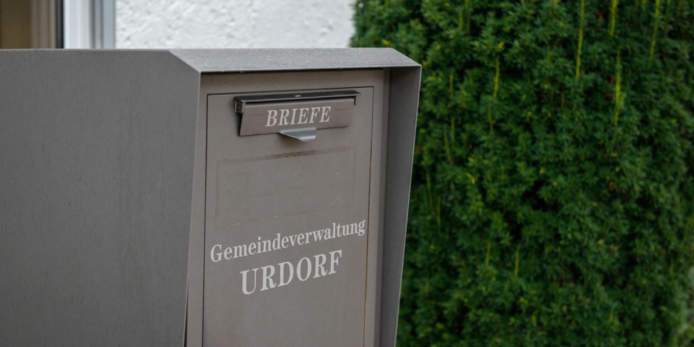 Urdorf weiht den neuen Muulaffeplatz feierlich ein | Nau.ch