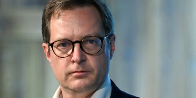 CSU-Generalsekretär Huber verzichtet nach Plagiatsvorwürfen auf ...