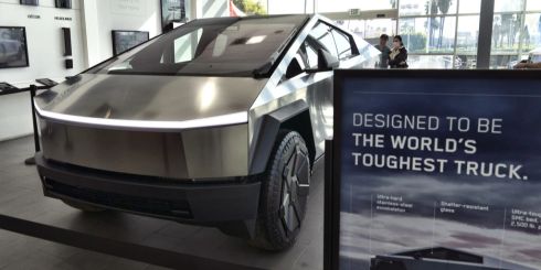Tesla Cybertruck: Erster Unfall auf der Strasse | Nau.ch
