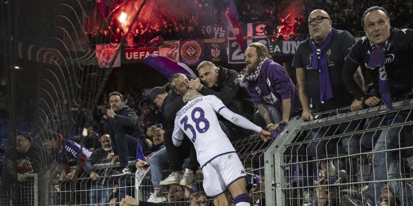 FCB: Petarde soll in der Hand von Fiorentina-Fan explodiert sein | Nau.ch
