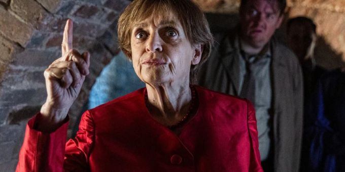 Nach Quotenerfolg: Wird es einen weiteren «Miss Merkel»-Krimi geben ...