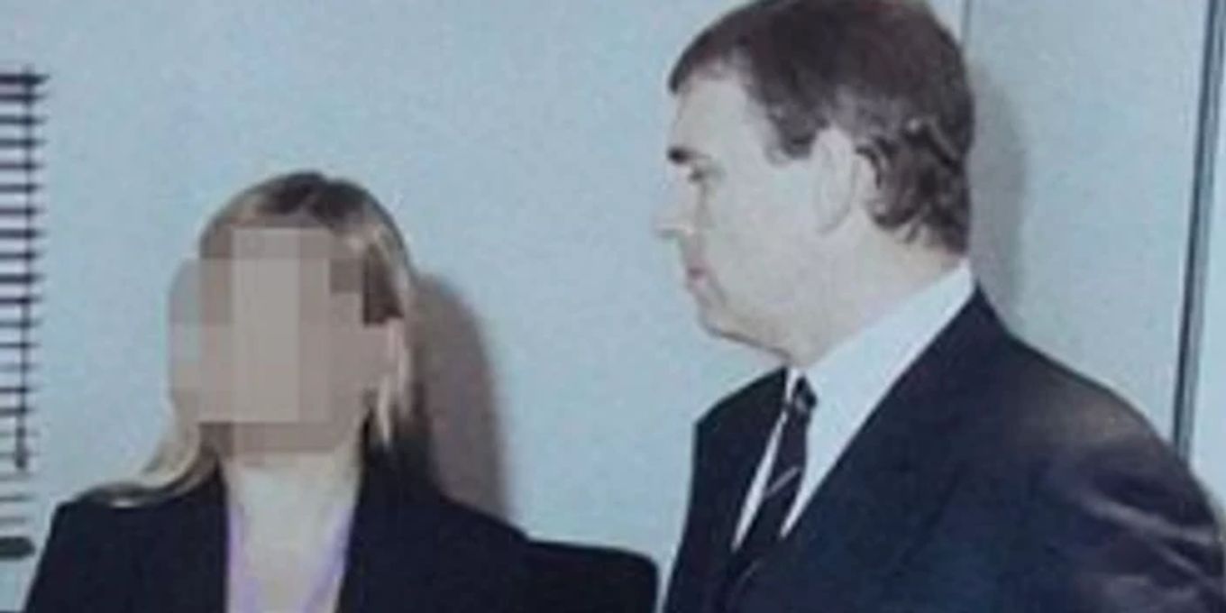 Prinz Andrew soll Frau bei Treffen auf Brüste gestarrt haben | Nau.ch