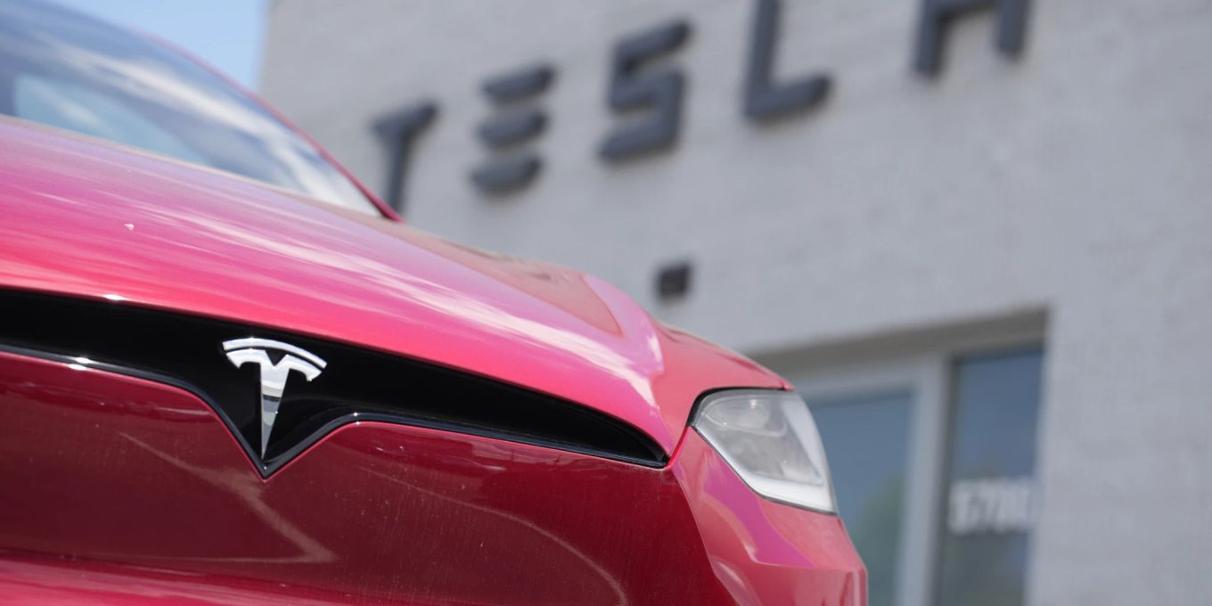 Tesla-Brand in Frankreich: Vier Opfer bei Unfall | Nau.ch
