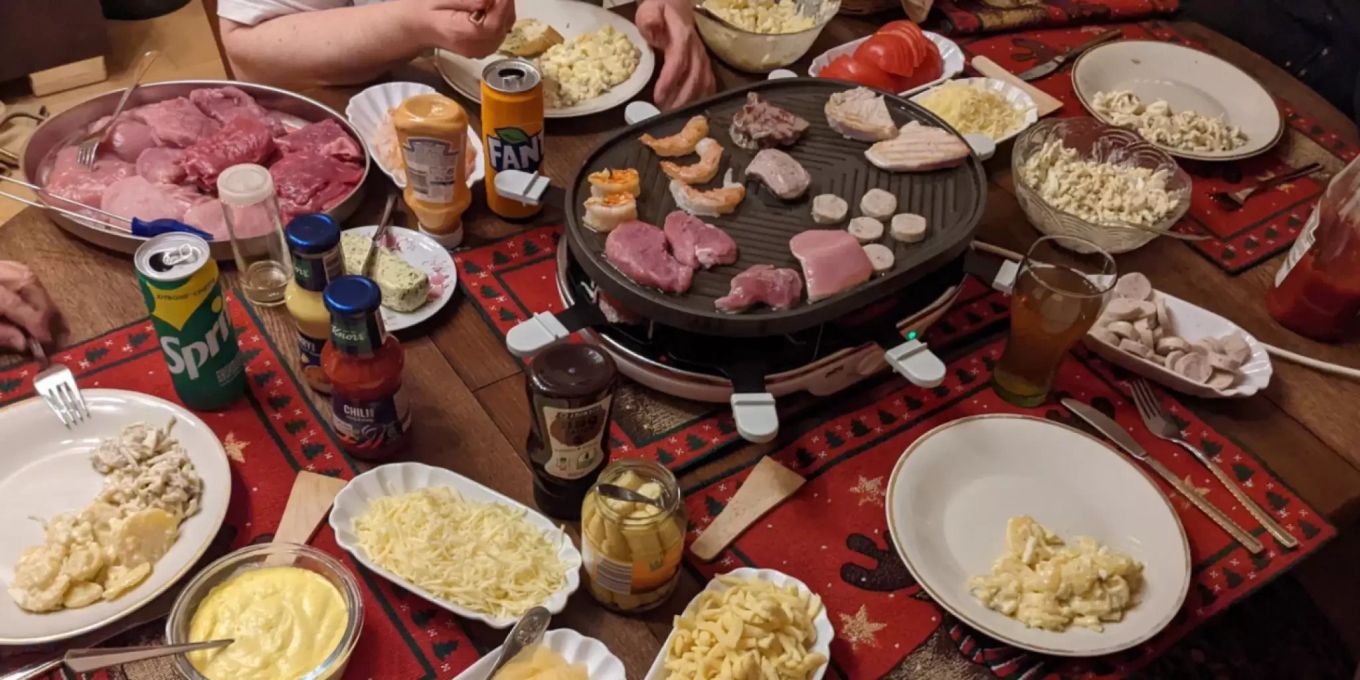 Deutsche machen unser Raclette zum Tischgrill | Nau.ch