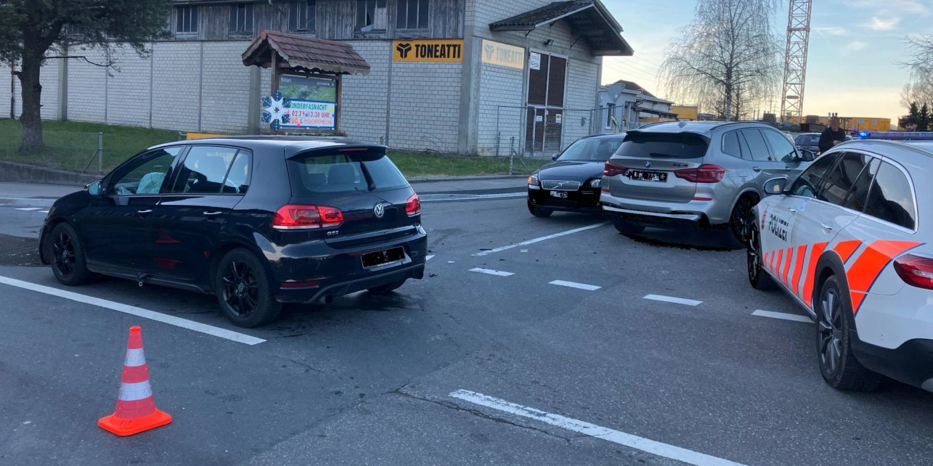 Unfall in Bilten GL: Beim Abbiegen kommt es zur Kollision | Nau.ch