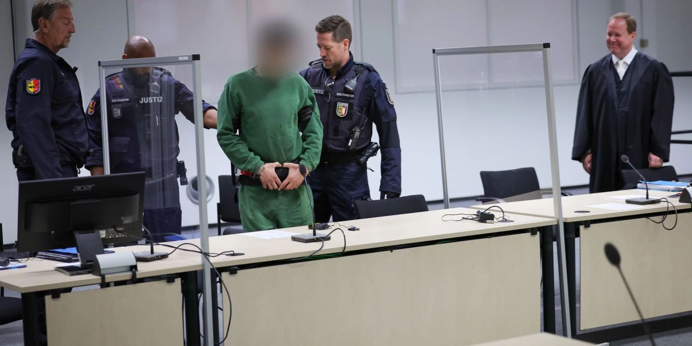 Lebenslange Haft wegen tödlicher Messerattacke in deutschem Zug | Nau.ch