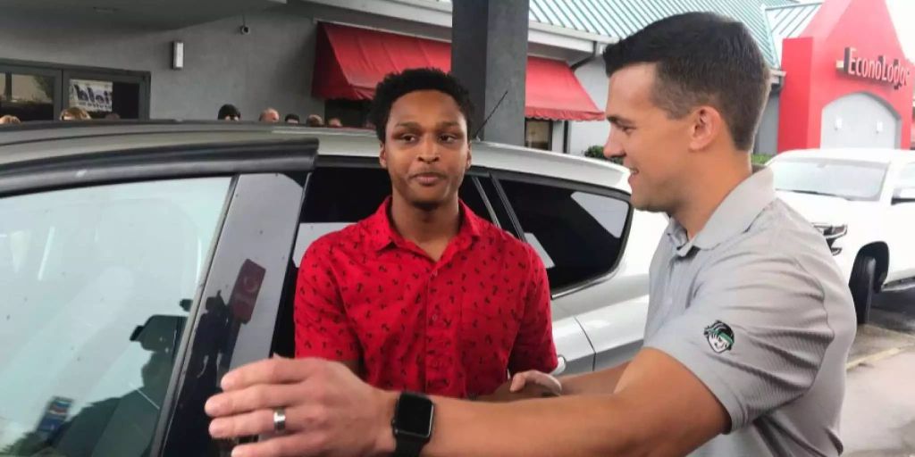 Alabama: Walter Carr läuft 32 Kilometer für ersten Arbeitstag