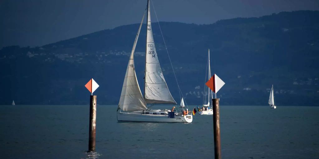 Tiefer Pegelstand des Bodensees beeinträchtigt Schiffsverkehr