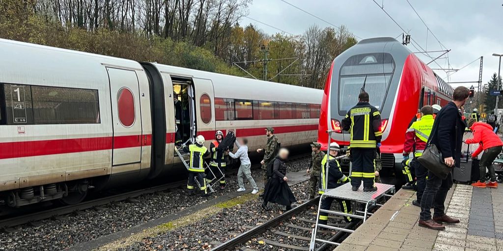 Unfall zwischen ICE und Regionalzug – mindestens sieben Verletzte
