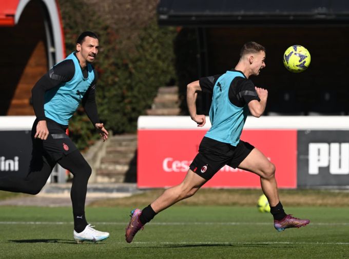 AC Milan stattet Maximilian Ibrahimovic mit Profi-Vertrag aus | Nau.ch