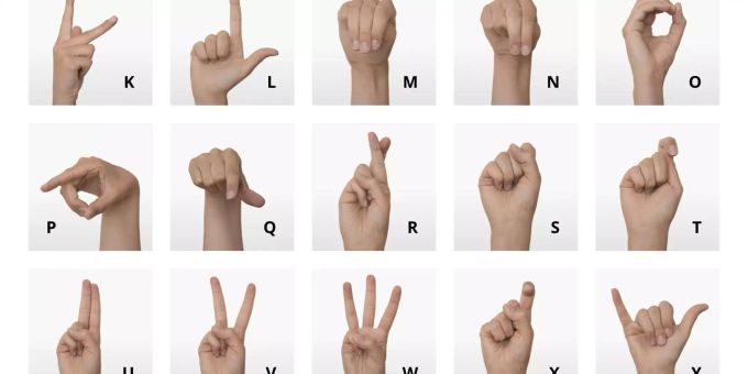 Das Online-Tool für das Fingeralphabet | Nau.ch