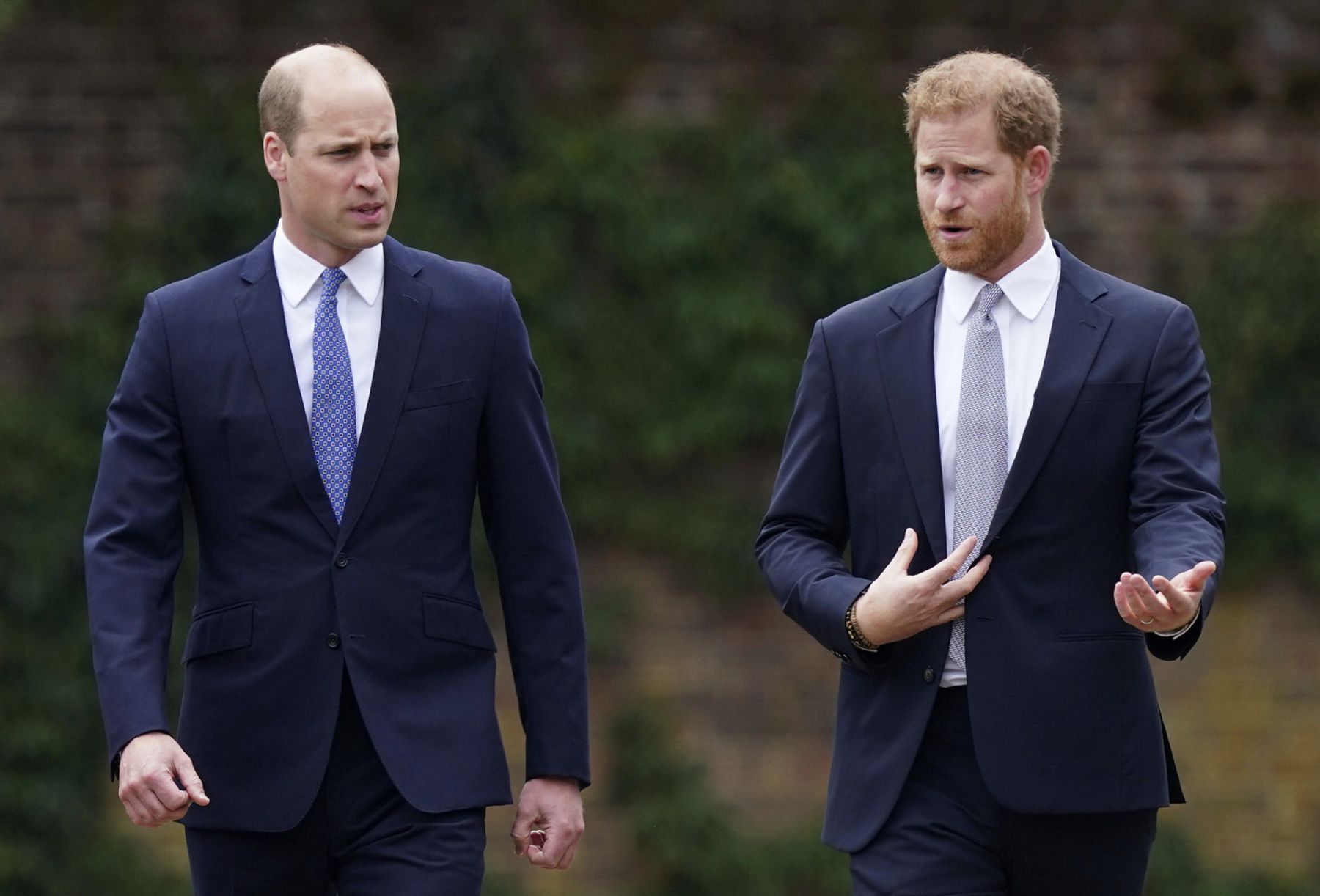 Hat Prinz Harry gelogen? William soll ihn gar nie angegriffen haben ...
