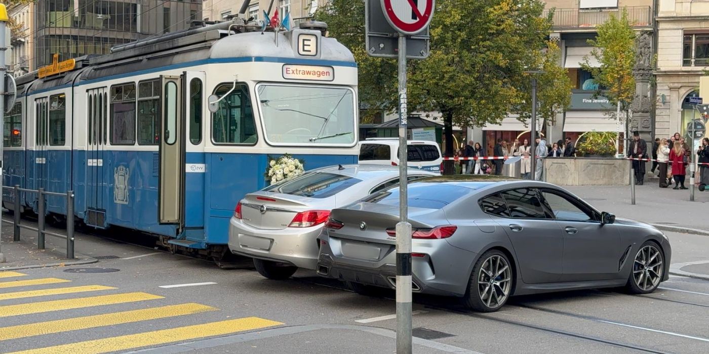 Touristen-Bus knallt in Zürich ins Kunsthaus | Nau.ch