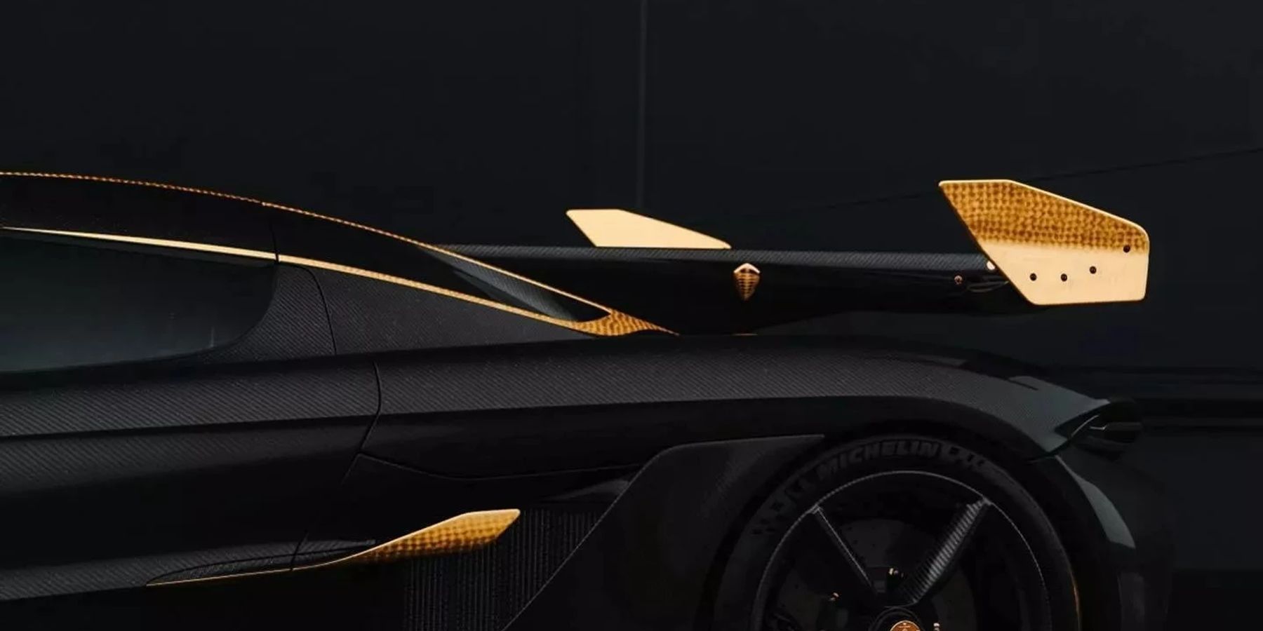 Goldrausch: Koenigsegg Jesko Attack in Carbon und 24 Karat Gold | Nau ...